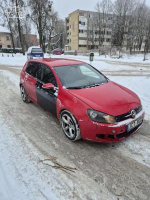 Sarkans Volkswagen Golf 2009 Kauņa, ar dzinēja tilpumu 2.00 L un nobraukumu 485 tūkst. km par 2250 €, foto 4 vietnē AUTOMOTO.COM.LV