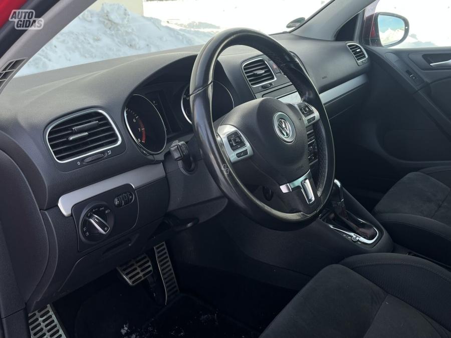 Sarkans Volkswagen Golf 2009 Kretinga, ar dzinēja tilpumu 1.40 L un nobraukumu 191 tūkst. km par 5500 €, foto 13 vietnē AUTOMOTO.COM.LV