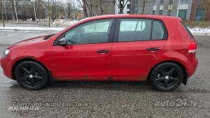 Sarkans Volkswagen Golf 2009 Tallina, ar dzinēja tilpumu 1.40 L un nobraukumu 294 tūkst. km par 4800 €, foto  vietnē AUTOMOTO.COM.LV