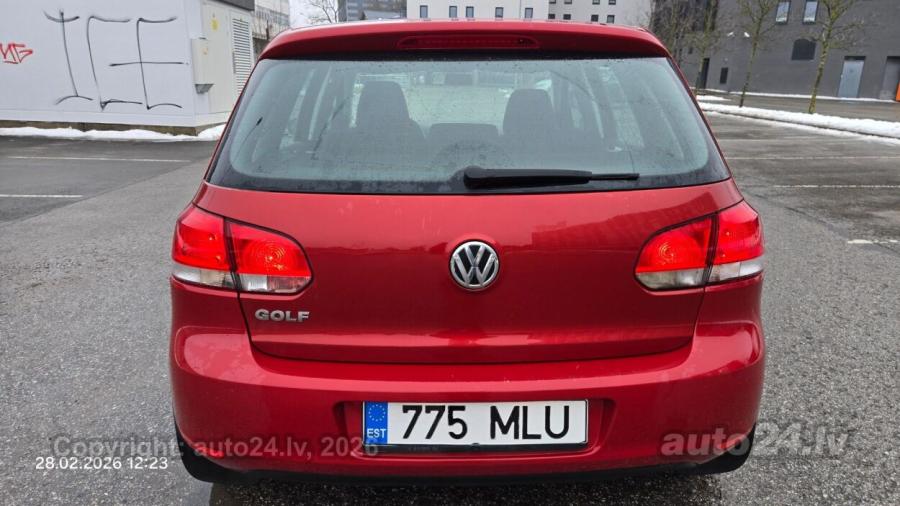 Red Volkswagen Golf 2009 in Tallinn, with an engine capacity of 1.40 L and mileage of 294 thousand km for 4800 €, photo 4 on AUTOMOTO.COM.LV