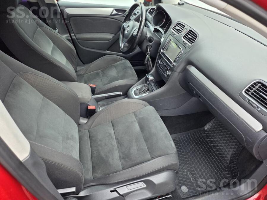Red Volkswagen Golf 2009 in Riga, with an engine capacity of 2.00 L and mileage of 278 thousand km for 4750 €, photo 14 on AUTOMOTO.COM.LV