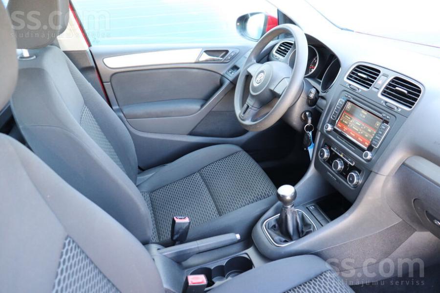 Sarkans Volkswagen Golf 2009 Rīga, ar dzinēja tilpumu 1.40 L un nobraukumu 248 tūkst. km par 3550 €, foto 22 vietnē AUTOMOTO.COM.LV