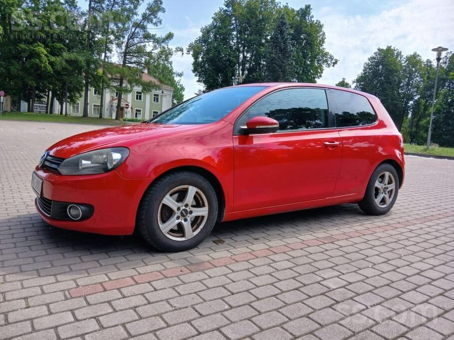 Sarkans Volkswagen Golf 2009 Alūksne, ar dzinēja tilpumu 2.00 L un nobraukumu 253 tūkst. km par 2950 €, foto 4 vietnē AUTOMOTO.COM.LV