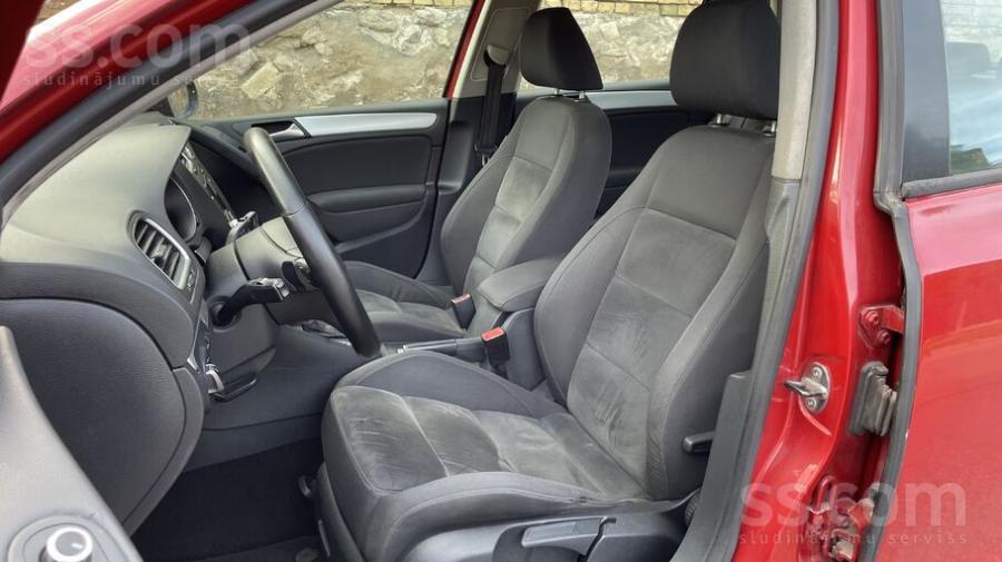 Red Volkswagen Golf 2009 in Riga, with an engine capacity of 2.00 L and mileage of 0 thousand km for 3490 €, photo 6 on AUTOMOTO.COM.LV