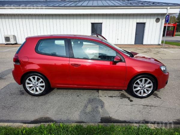 Sarkans Volkswagen Golf 2010 Rīga, ar dzinēja tilpumu 1.40 L un nobraukumu 147 tūkst. km par 2800 €, foto 10 vietnē AUTOMOTO.COM.LV
