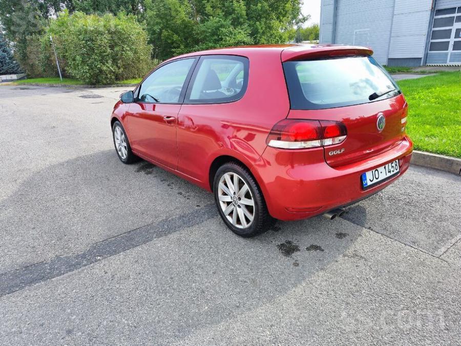 Sarkans Volkswagen Golf 2010 Rīga, ar dzinēja tilpumu 1.40 L un nobraukumu 147 tūkst. km par 2800 €, foto 11 vietnē AUTOMOTO.COM.LV