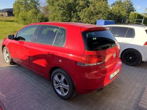 Red Volkswagen Golf 2010 in Kaunas, with an engine capacity of 1.39 L and mileage of 198 thousand km for 2500 €, photo 4 on AUTOMOTO.COM.LV