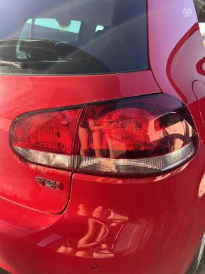 Red Volkswagen Golf 2010 in Kaunas, with an engine capacity of 1.39 L and mileage of 198 thousand km for 2500 €, photo 10 on AUTOMOTO.COM.LV