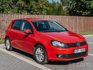 Red Volkswagen Golf 2010 in Riga, with an engine capacity of 1.60 L and mileage of 208 thousand km for 4200 €, photo  on AUTOMOTO.COM.LV