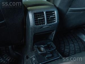 Red Volkswagen Golf 2010 in Riga, with an engine capacity of 1.60 L and mileage of 208 thousand km for 4200 €, photo 19 on AUTOMOTO.COM.LV