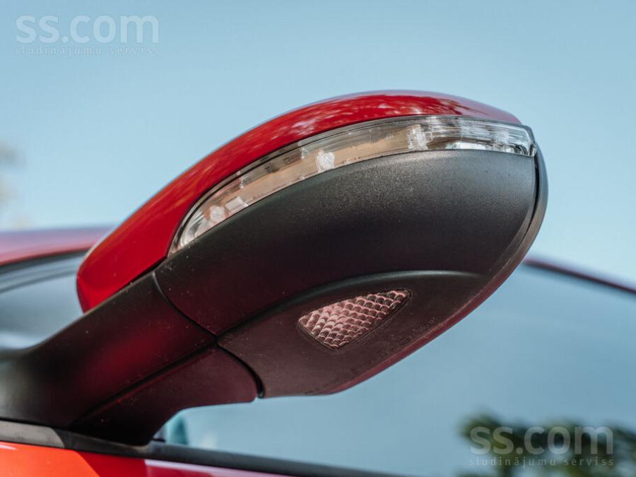 Red Volkswagen Golf 2010 in Riga, with an engine capacity of 1.60 L and mileage of 208 thousand km for 4200 €, photo 23 on AUTOMOTO.COM.LV