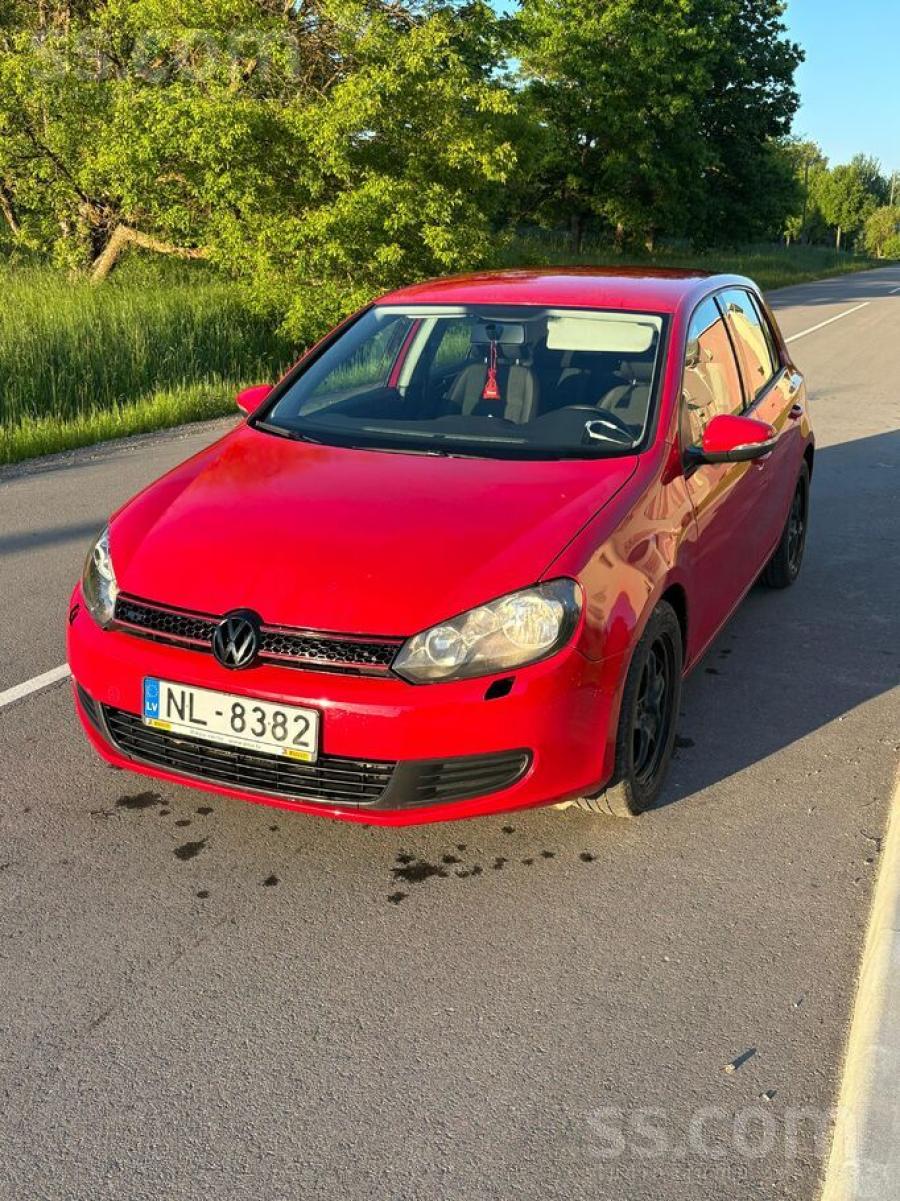 Sarkans Volkswagen Golf 2010 Madona, ar dzinēja tilpumu 1.60 L un nobraukumu 233 tūkst. km par 2250 €, foto 3 vietnē AUTOMOTO.COM.LV