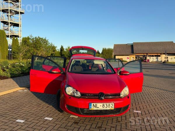 Red Volkswagen Golf 2010 in Madona, with an engine capacity of 1.60 L and mileage of 233 thousand km for 2250 €, photo 6 on AUTOMOTO.COM.LV