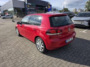 Red Volkswagen Golf 2010 in Vilnius, with an engine capacity of 1.97 L and mileage of 90 thousand km for 5000 €, photo 6 on AUTOMOTO.COM.LV