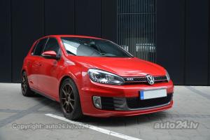 Sarkans Volkswagen Golf 2011 Tallina, ar dzinēja tilpumu 2.00 L un nobraukumu 164 tūkst. km par 13000 €, foto  vietnē AUTOMOTO.COM.LV