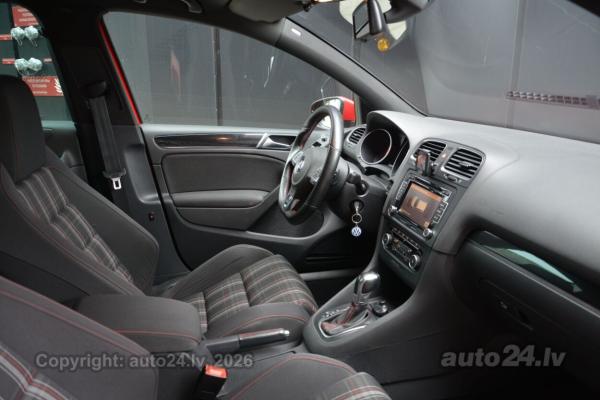 Red Volkswagen Golf 2011 in Tallinn, with an engine capacity of 2.00 L and mileage of 164 thousand km for 13000 €, photo 9 on AUTOMOTO.COM.LV