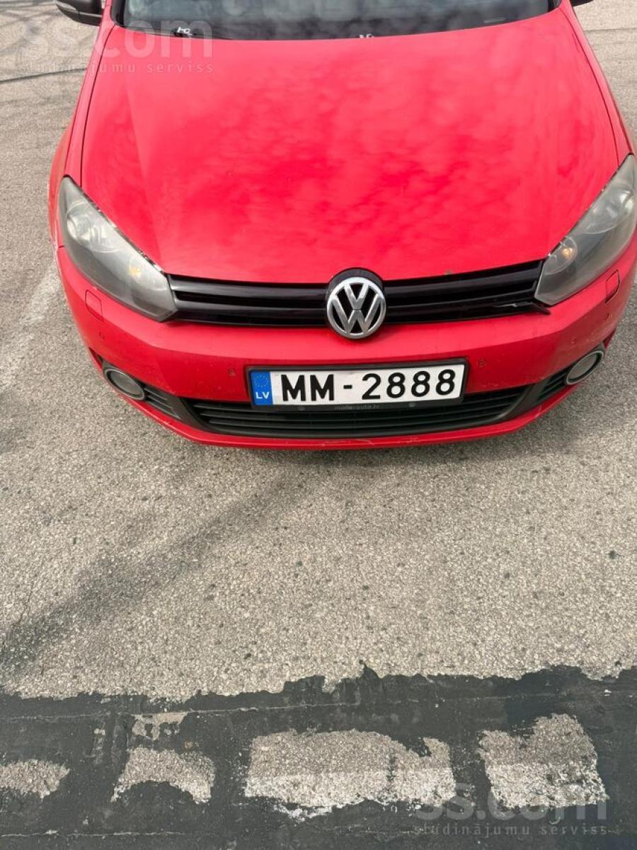 Sarkans Volkswagen Golf 2011 Rīga, ar dzinēja tilpumu 1.60 L un nobraukumu 334 tūkst. km par 2100 €, foto 4 vietnē AUTOMOTO.COM.LV
