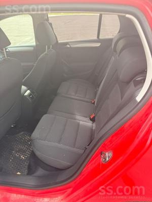 Sarkans Volkswagen Golf 2011 Rīga, ar dzinēja tilpumu 1.60 L un nobraukumu 334 tūkst. km par 2100 €, foto 6 vietnē AUTOMOTO.COM.LV