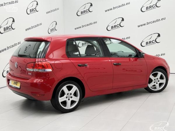 Sarkans Volkswagen Golf 2012 Avižieniai, ar dzinēja tilpumu 1.60 L un nobraukumu 198 tūkst. km par 3700 €, foto 2 vietnē AUTOMOTO.COM.LV