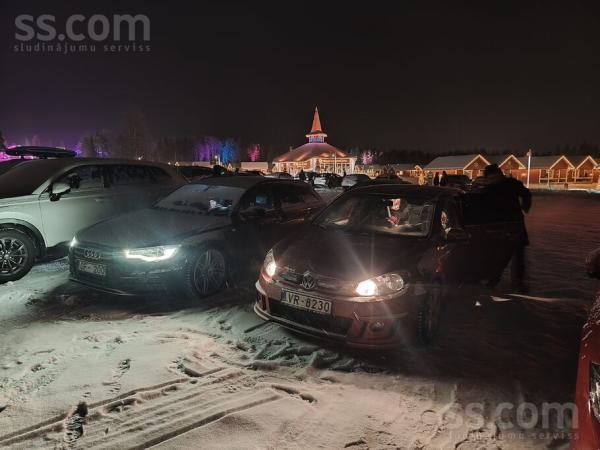 Red Volkswagen Golf 2012 in Riga, with an engine capacity of 1.60 L and mileage of 268 thousand km for 3700 €, photo 10 on AUTOMOTO.COM.LV