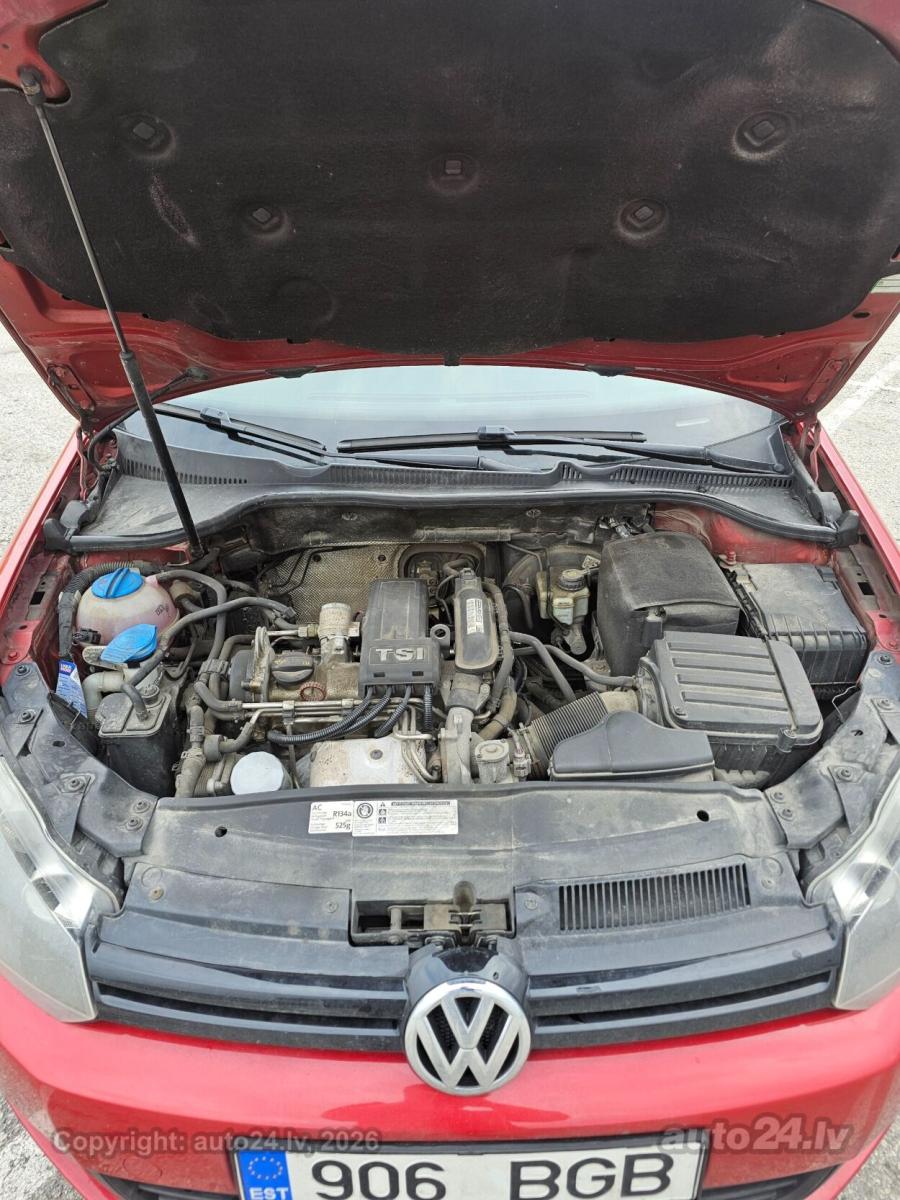 Sarkans Volkswagen Golf 2012 Tartu, ar dzinēja tilpumu 1.20 L un nobraukumu 195 tūkst. km par 2600 €, foto 13 vietnē AUTOMOTO.COM.LV