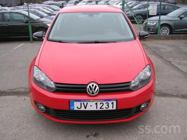 Red Volkswagen Golf 2012 in Riga, with an engine capacity of 1.20 L and mileage of 0 thousand km for 5250 €, photo 5 on AUTOMOTO.COM.LV