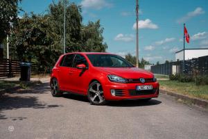 Red Volkswagen Golf 2012 in Vilnius, with an engine capacity of 1.98 L and mileage of 190 thousand km for 8200 €, photo  on AUTOMOTO.COM.LV