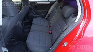 Sarkans Volkswagen Golf 2012 Rīga, ar dzinēja tilpumu 1.60 L un nobraukumu 290 tūkst. km par 3200 €, foto 6 vietnē AUTOMOTO.COM.LV