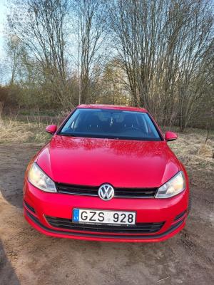 Red Volkswagen Golf 2013 in Vilnius, with an engine capacity of 1.60 L and mileage of 199 thousand km for 5900 €, photo 4 on AUTOMOTO.COM.LV