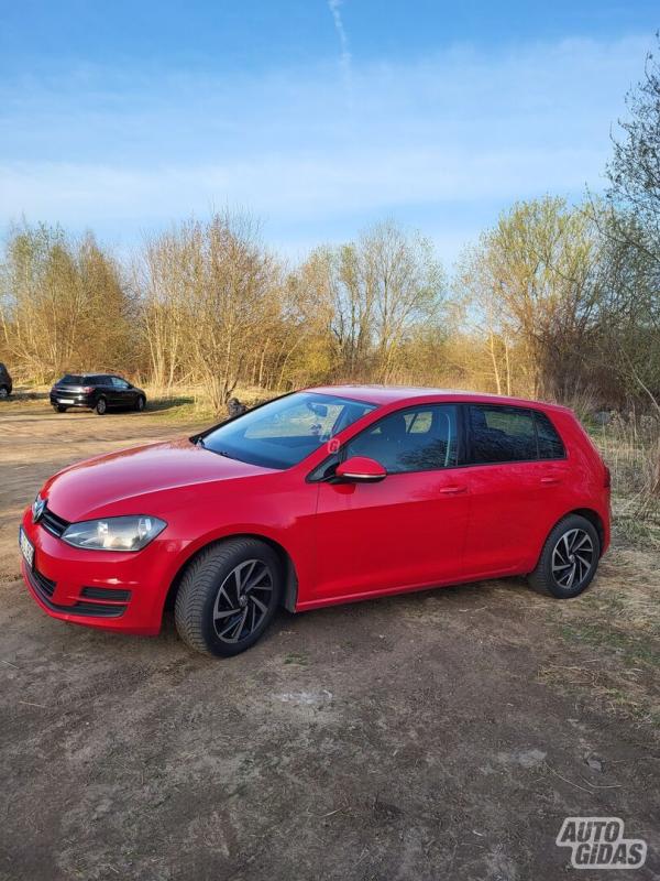 Sarkans Volkswagen Golf 2013 Viļņa, ar dzinēja tilpumu 1.60 L un nobraukumu 199 tūkst. km par 5700 €, foto 4 vietnē AUTOMOTO.COM.LV