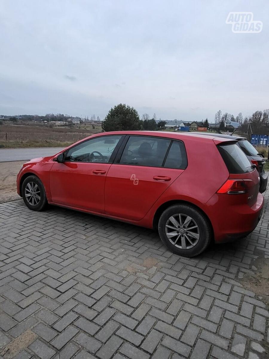 Red Volkswagen Golf 2013 in Vilnius, with an engine capacity of 1.60 L and mileage of 199 thousand km for 5700 €, photo 18 on AUTOMOTO.COM.LV