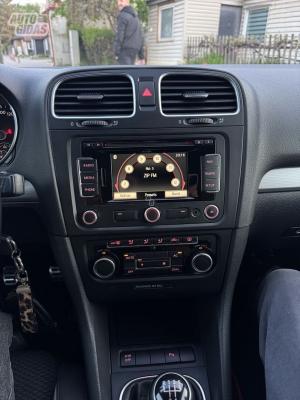 Red Volkswagen Golf 2013 in Kaunas, with an engine capacity of 1.60 L and mileage of 321 thousand km for 5199 €, photo 11 on AUTOMOTO.COM.LV
