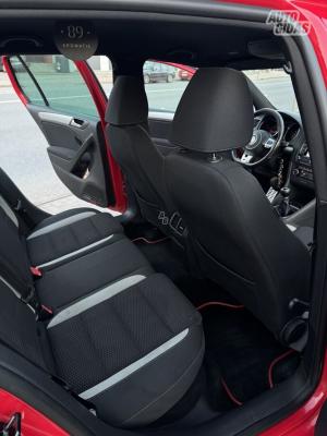 Red Volkswagen Golf 2013 in Kaunas, with an engine capacity of 1.60 L and mileage of 321 thousand km for 5199 €, photo 14 on AUTOMOTO.COM.LV