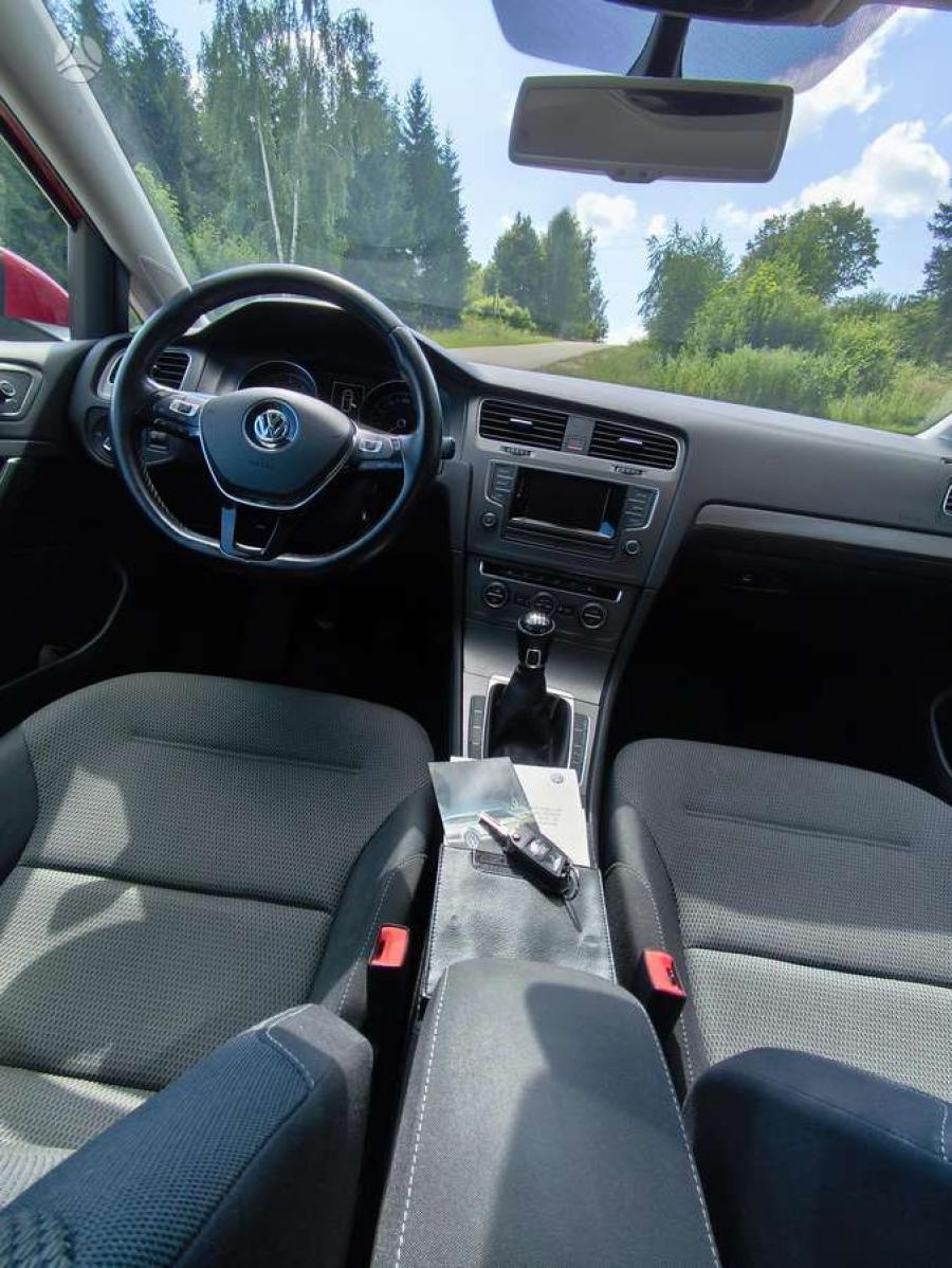 Red Volkswagen Golf 2013 in Vilnius, with an engine capacity of 1.40 L and mileage of 230 thousand km for 5400 €, photo 14 on AUTOMOTO.COM.LV