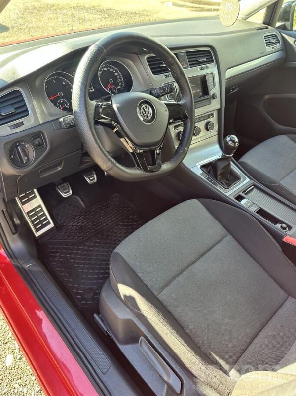Red Volkswagen Golf 2014 in Preili, with an engine capacity of 1.60 L and mileage of 194 thousand km for 5600 €, photo 8 on AUTOMOTO.COM.LV