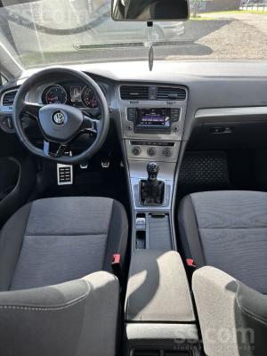 Red Volkswagen Golf 2014 in Preili, with an engine capacity of 1.60 L and mileage of 194 thousand km for 5600 €, photo 13 on AUTOMOTO.COM.LV
