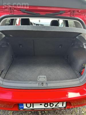 Red Volkswagen Golf 2014 in Preili, with an engine capacity of 1.60 L and mileage of 194 thousand km for 5600 €, photo 15 on AUTOMOTO.COM.LV