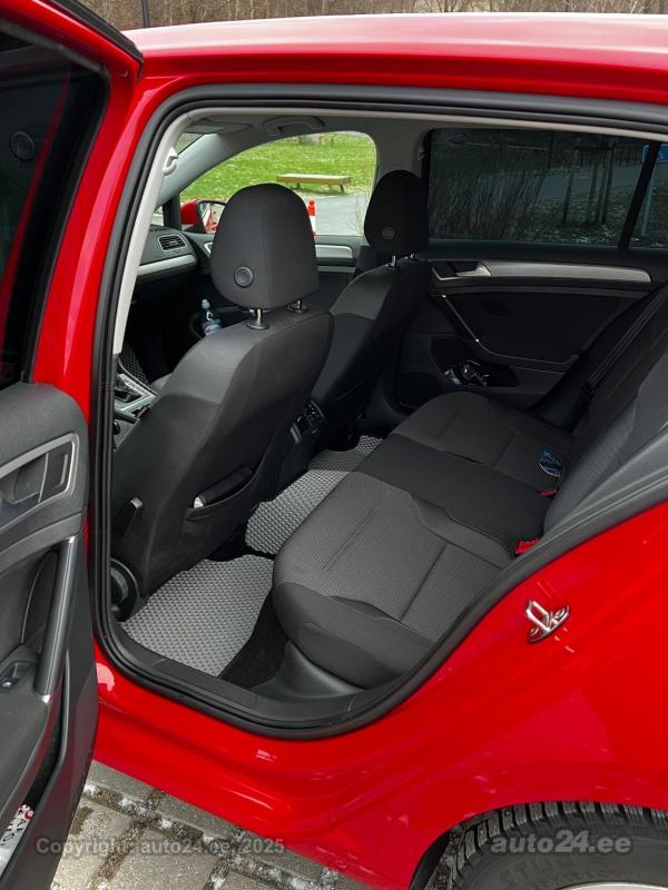 Sarkans Volkswagen Golf 2015 Tallina, ar dzinēja tilpumu 1.40 L un nobraukumu 174 tūkst. km par 10300 €, foto 11 vietnē AUTOMOTO.COM.LV
