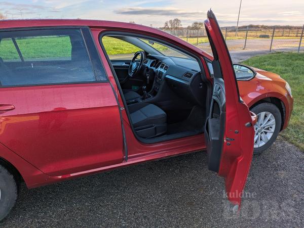 Red Volkswagen Golf 2015 in Tallinn, with an engine capacity of 0.00 L and mileage of 225 thousand km for 8350 €, photo 6 on AUTOMOTO.COM.LV