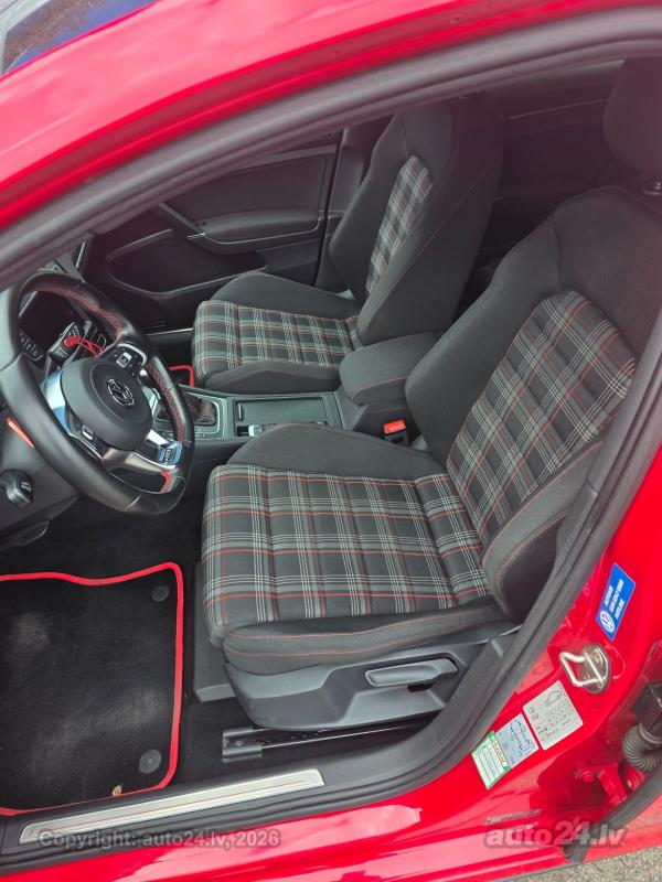 Red Volkswagen Golf 2016 in Tallinn, with an engine capacity of 2.00 L and mileage of 116 thousand km for 17300 €, photo 7 on AUTOMOTO.COM.LV