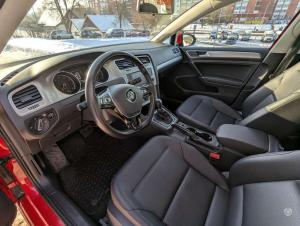 Red Volkswagen Golf 2017 in Vilnius, with an engine capacity of 1.80 L and mileage of 121 thousand km for 9200 €, photo 15 on AUTOMOTO.COM.LV