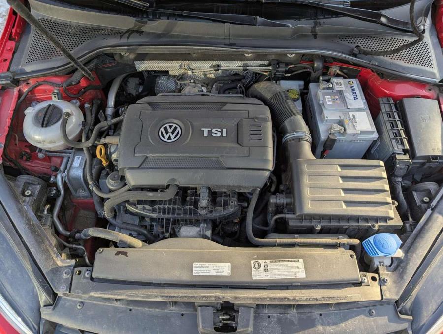 Red Volkswagen Golf 2017 in Vilnius, with an engine capacity of 1.80 L and mileage of 121 thousand km for 9200 €, photo 25 on AUTOMOTO.COM.LV