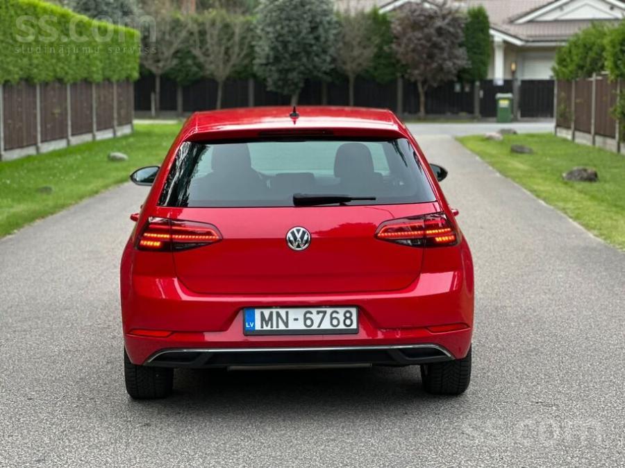 Red Volkswagen Golf 2017 in Riga, with an engine capacity of 1.40 L and mileage of 174 thousand km for 10290 €, photo 8 on AUTOMOTO.COM.LV