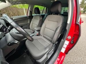 Red Volkswagen Golf 2017 in Riga, with an engine capacity of 1.40 L and mileage of 174 thousand km for 10290 €, photo 12 on AUTOMOTO.COM.LV