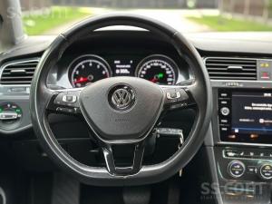 Red Volkswagen Golf 2017 in Riga, with an engine capacity of 1.40 L and mileage of 174 thousand km for 10290 €, photo 13 on AUTOMOTO.COM.LV