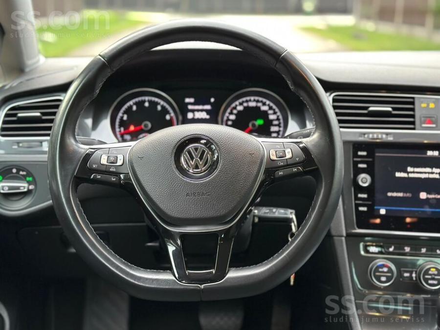 Red Volkswagen Golf 2017 in Riga, with an engine capacity of 1.40 L and mileage of 174 thousand km for 10290 €, photo 13 on AUTOMOTO.COM.LV