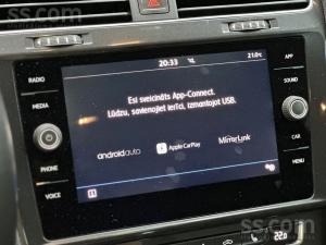 Red Volkswagen Golf 2017 in Riga, with an engine capacity of 1.40 L and mileage of 174 thousand km for 10290 €, photo 21 on AUTOMOTO.COM.LV