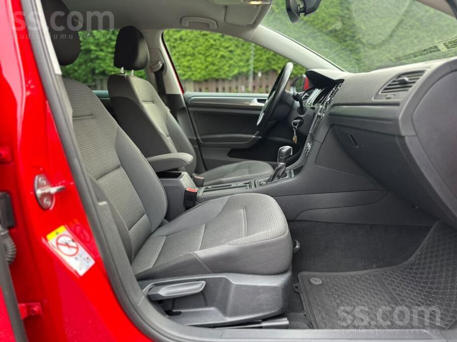 Red Volkswagen Golf 2017 in Riga, with an engine capacity of 1.40 L and mileage of 174 thousand km for 10290 €, photo 26 on AUTOMOTO.COM.LV