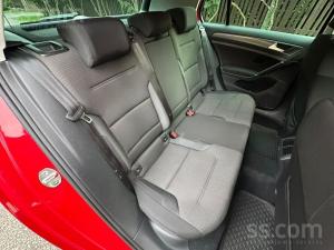 Red Volkswagen Golf 2017 in Riga, with an engine capacity of 1.40 L and mileage of 174 thousand km for 10290 €, photo 28 on AUTOMOTO.COM.LV