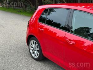 Red Volkswagen Golf 2017 in Riga, with an engine capacity of 1.40 L and mileage of 174 thousand km for 10290 €, photo 30 on AUTOMOTO.COM.LV